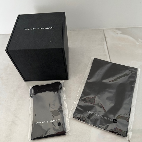 David Yurman | Accessories | New David Yurman Jewelry Box With Logo ...